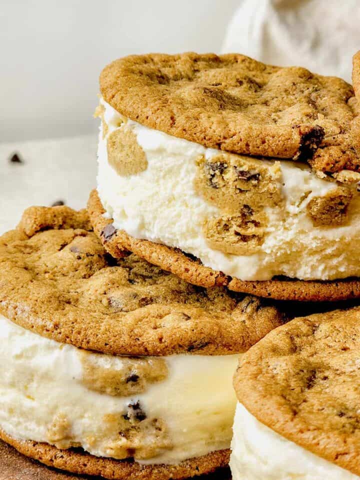 Peppermint Snowball Cookies With Chocolate Chips (No Nuts) - Cookrita