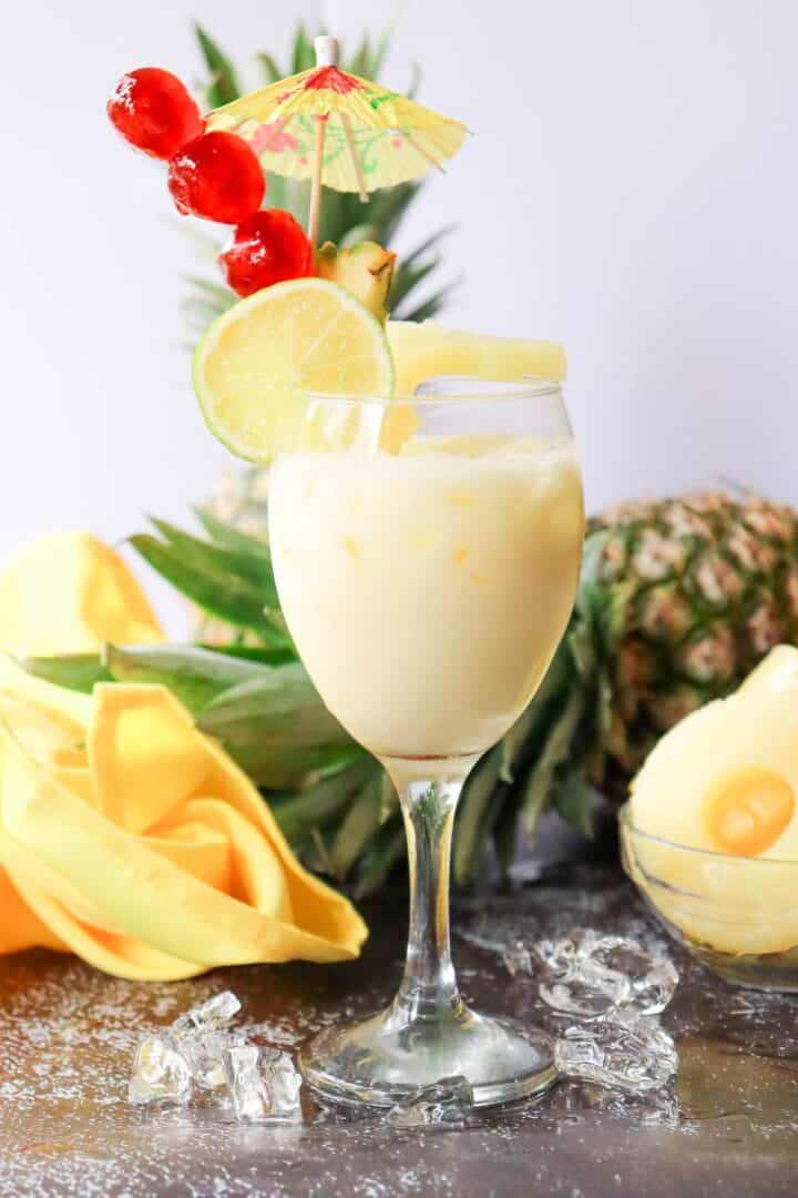Virgin Piña Colada Mocktail (Easy Blender Recipe)