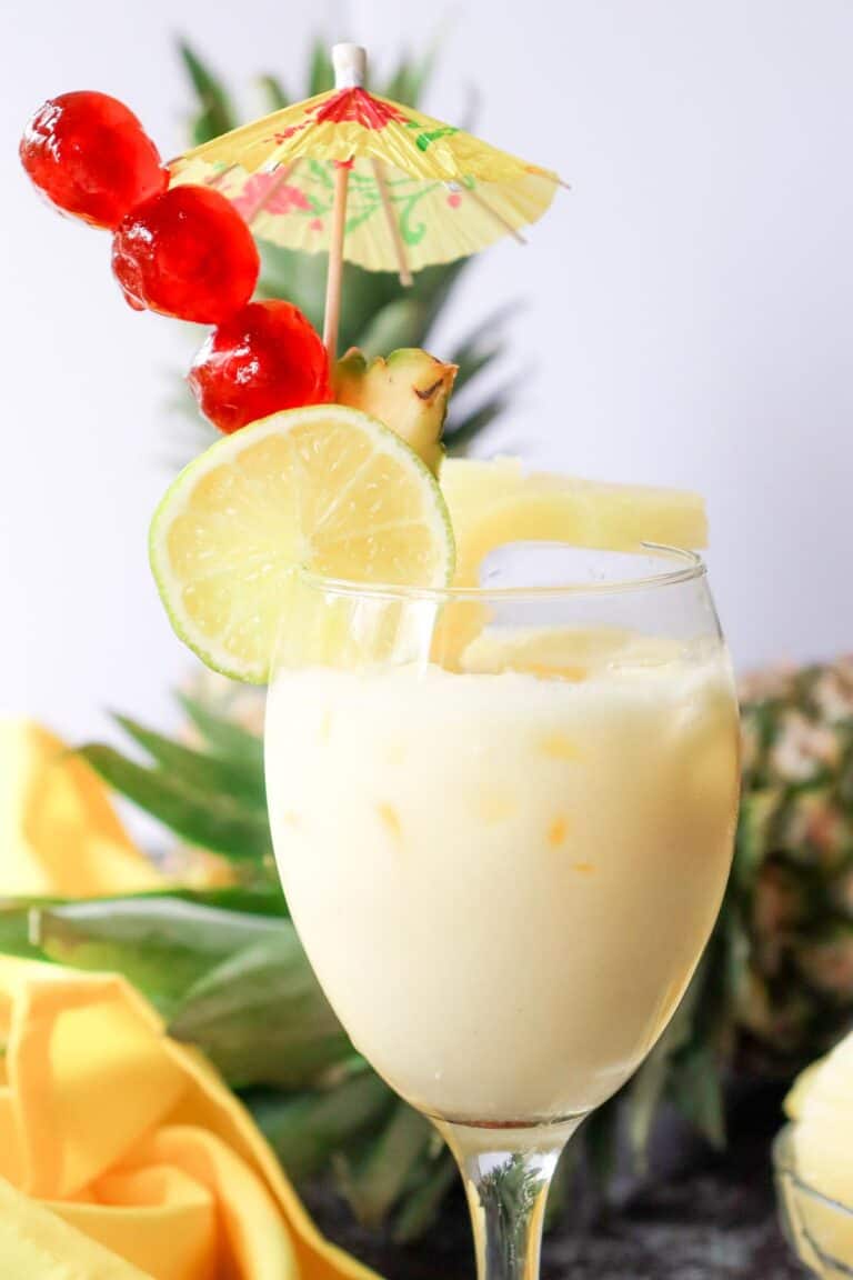 Virgin Piña Colada Mocktail (Easy Blender Recipe)
