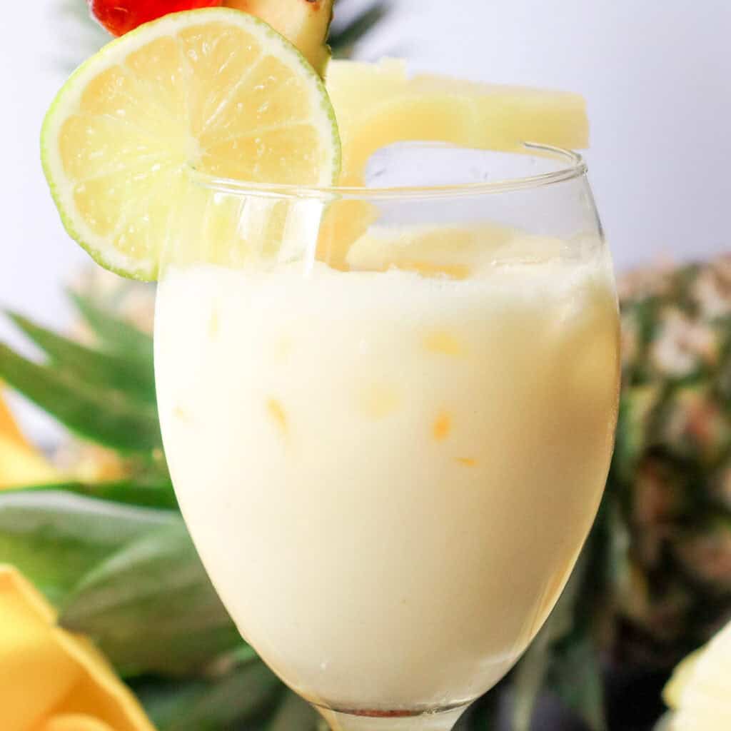 Virgin Piña Colada Mocktail (Easy Blender Recipe)