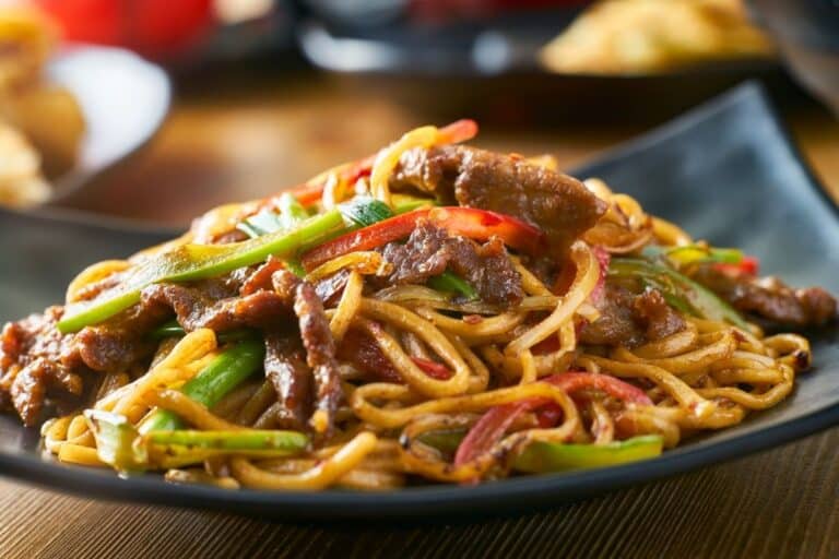 What Is The Difference Between Chow Mein And Lo Mein
