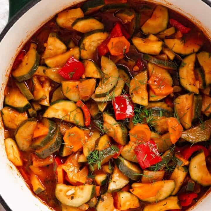 Vegetarian Zucchini Stew (Quick, Healthy & One-Pot)