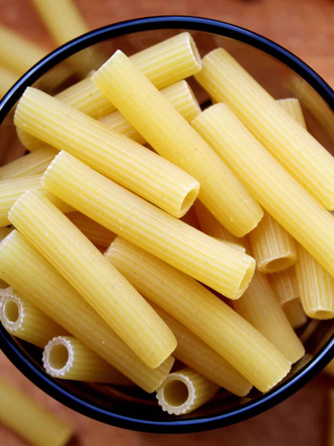 5 Best Pasta Shapes To Hold Creamy Sauces Perfectly