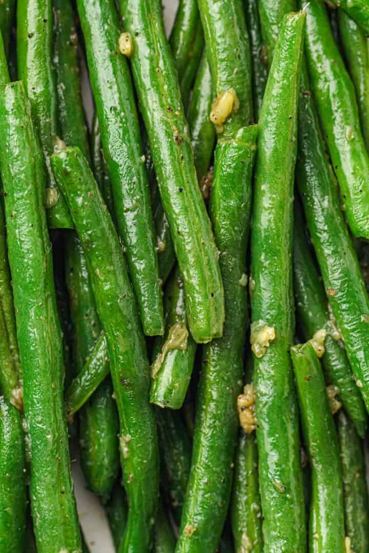 Easy Garlic Butter Green Beans (Ready in 20 Minutes)